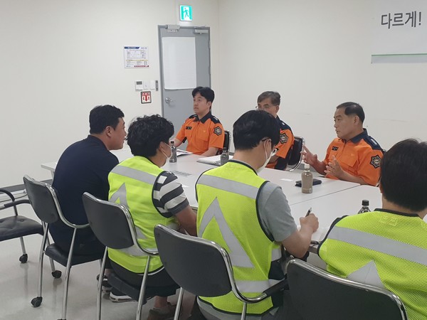진천소방서, BGF로지스 관서장 화재 예방 현장지도 방문